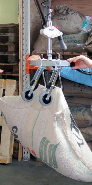 TAWIInternational: ViperHoist wire hoist jute sack lifter