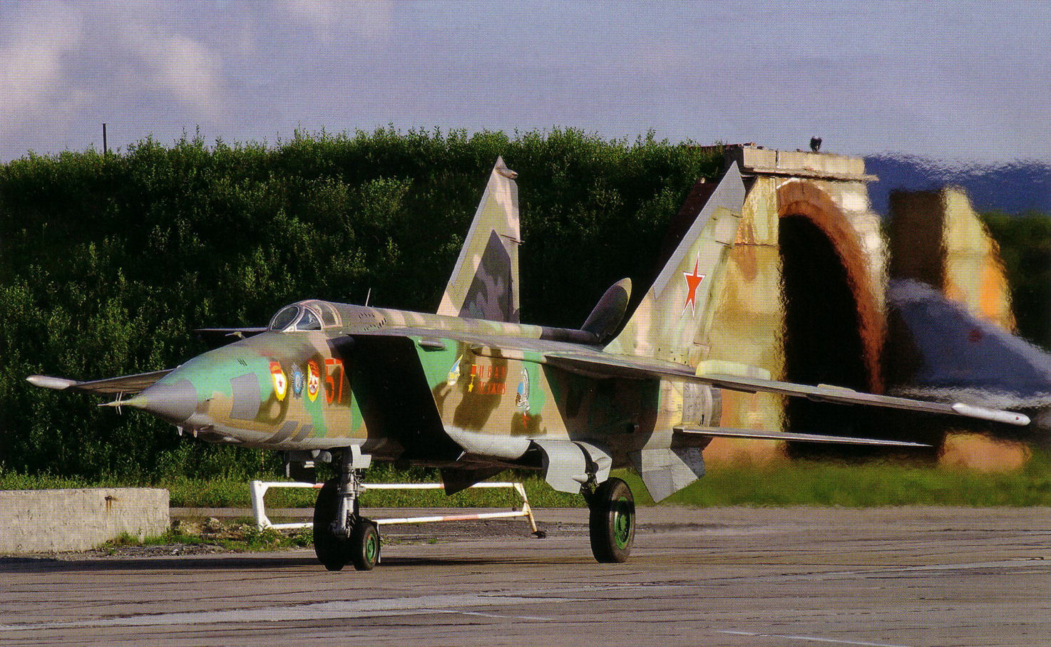 A Born Again Roman: Mig-25 Foxbat