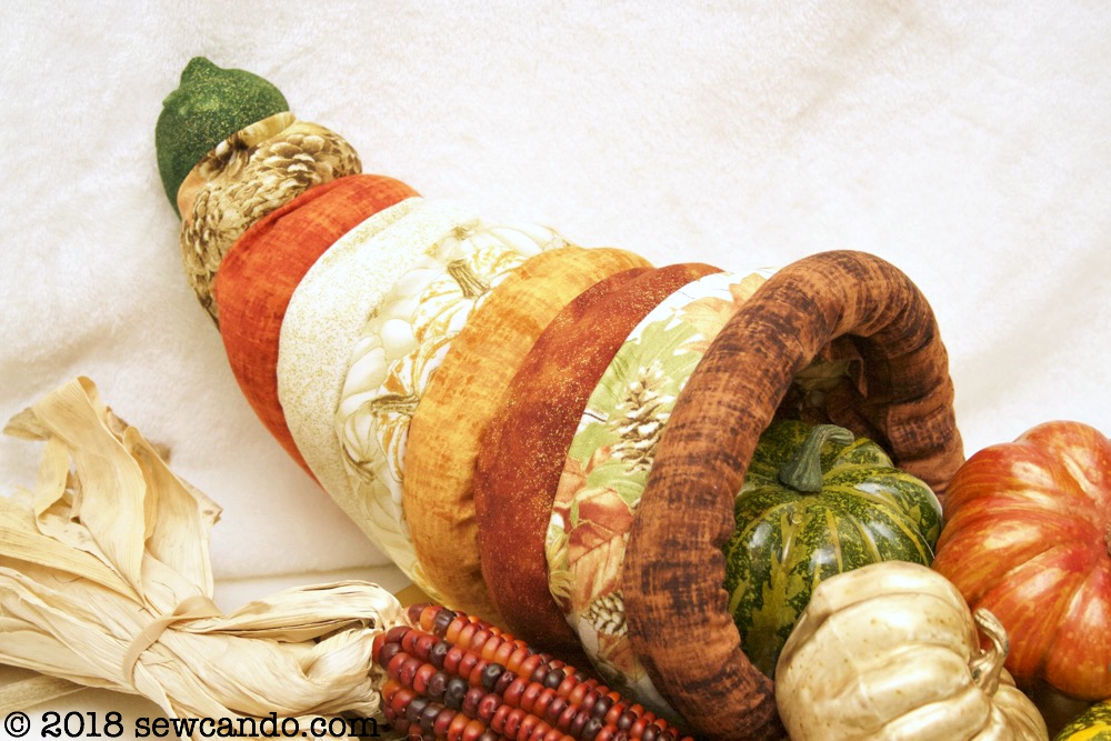 Sew Can Do: Fabric Cornucopia Tutorial and Fall Fabric Bundles Giveaway!
