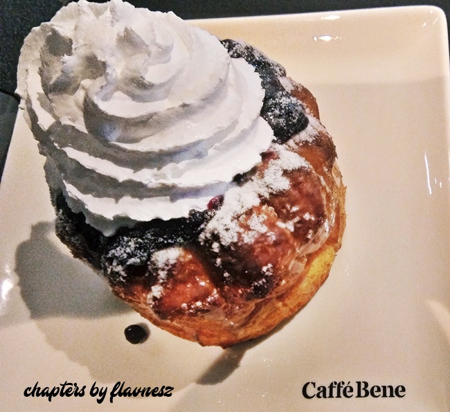 Food Hunting: Blueberry Bene Pastry @ Caffebene Mid Valley | CHAPTERS