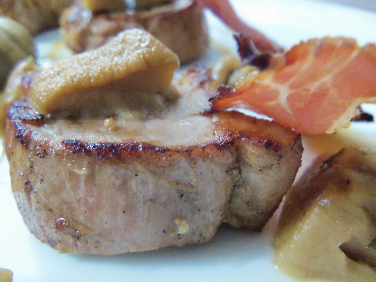 Un plat, une histoire: Filet mignon de porc et sa garniture façon Grand ...