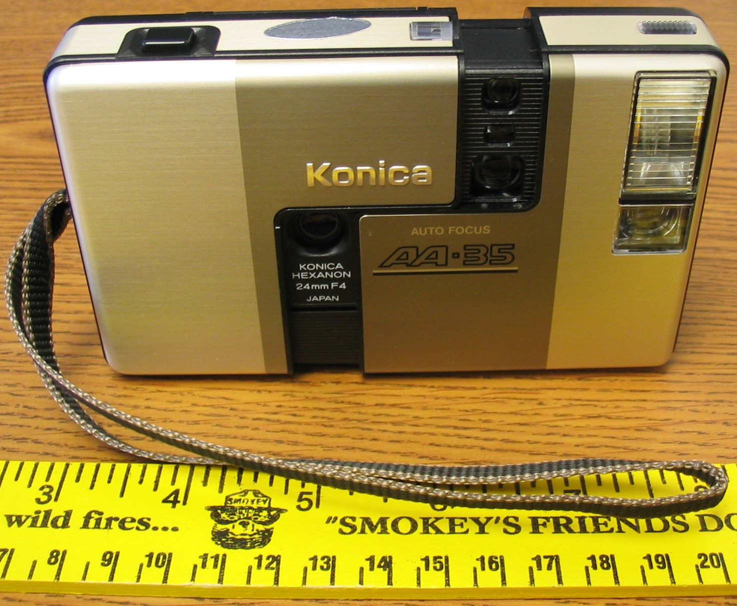 The Chens: The User's Review: Konica AA-35, A Half Frame 35 mm Pocket ...