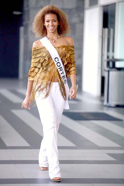 Fashion And Model: MISS UNIVERSE HONDURAS 2011
