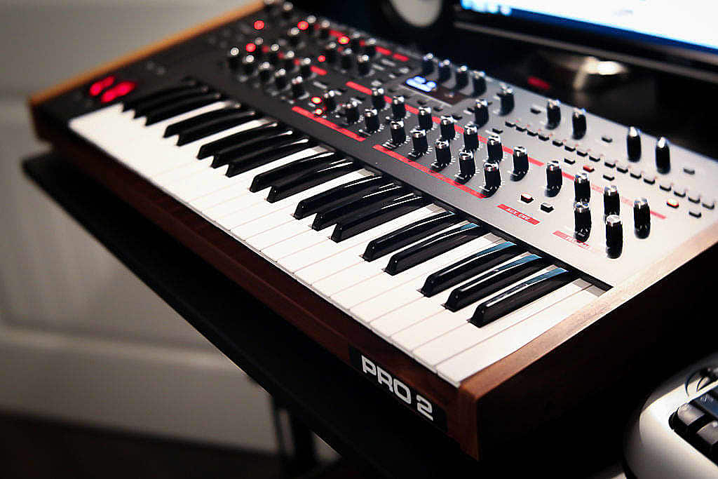 MATRIXSYNTH: Dave Smith Instruments Pro 2