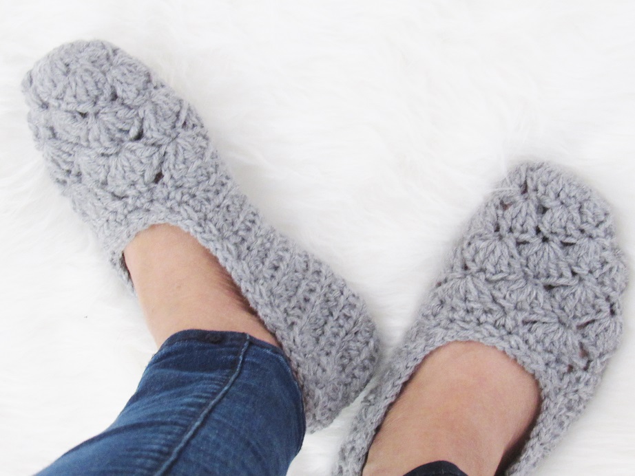 For the Love of Crochet Along: One Hour Shell Slipper, Free Crochet Pattern