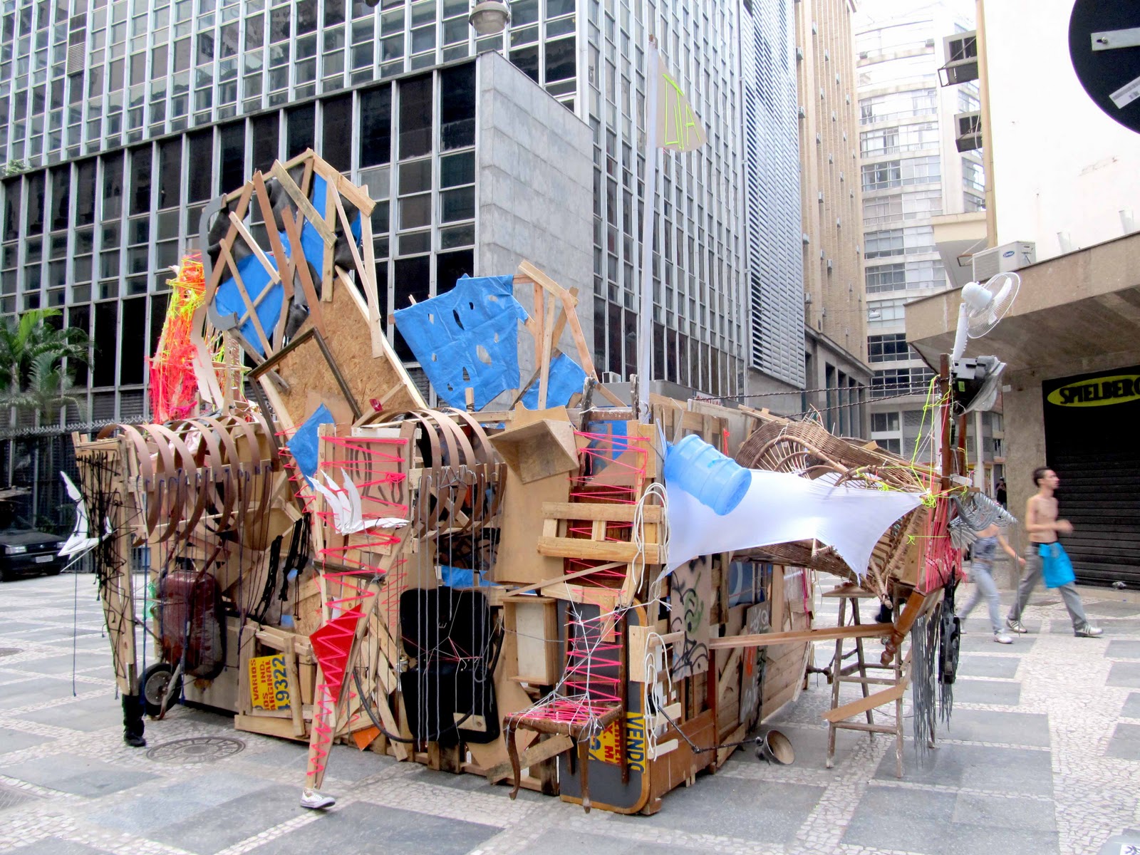 URBAN TRASH ART: Rua da Quitanda, depois da Virada Cultural ...