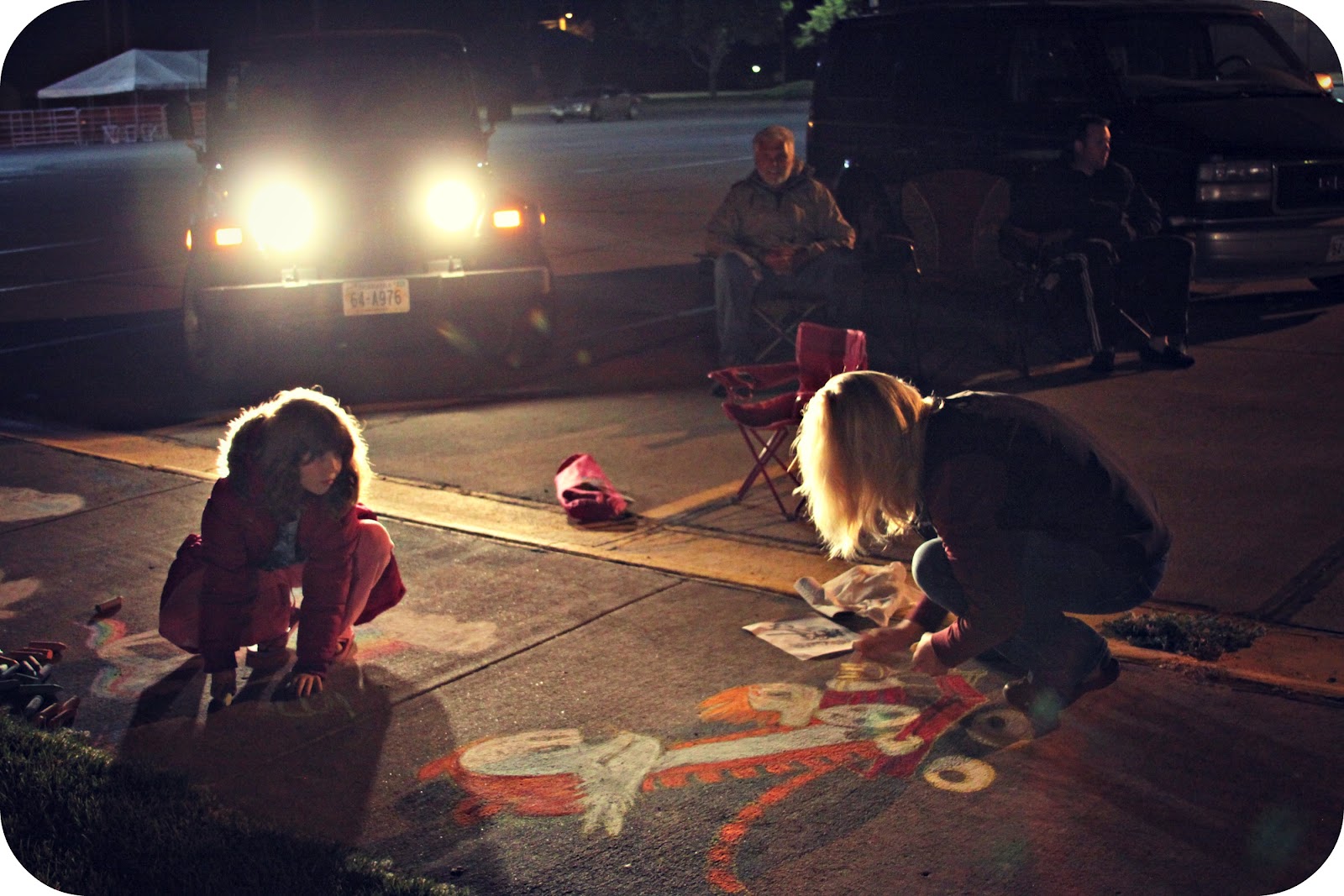 WhiMSy love: Summer Diary: Day 7: Late Night Chalk Artists