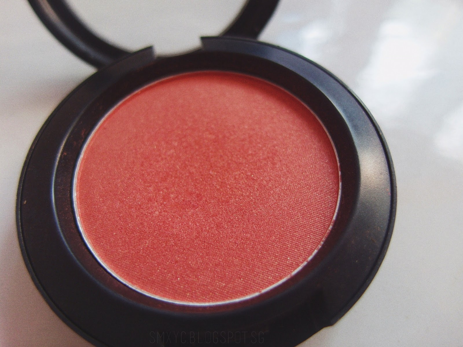 -: Product Review & Swatches | MAC Powder Blush in Peachykeen