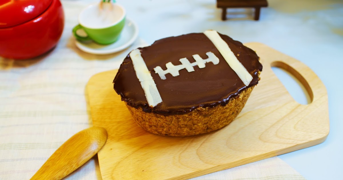 ~ bizarre island ~: No Bake Nutella "Football" Cheesecake
