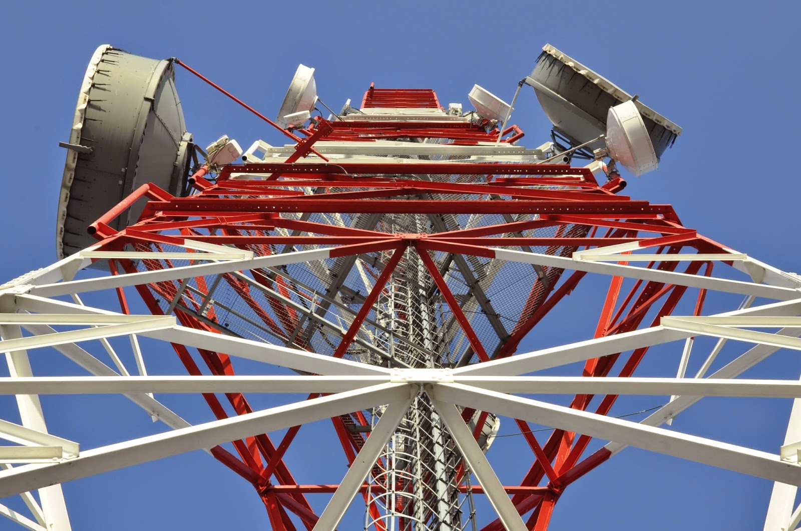 Help Create Better Protections for Communication Tower Workers | EHS Works