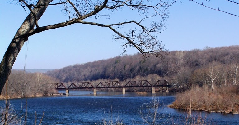 Frank's Place: Old Road Bridge