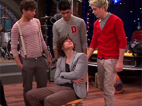 NickALive!: 04/08/12