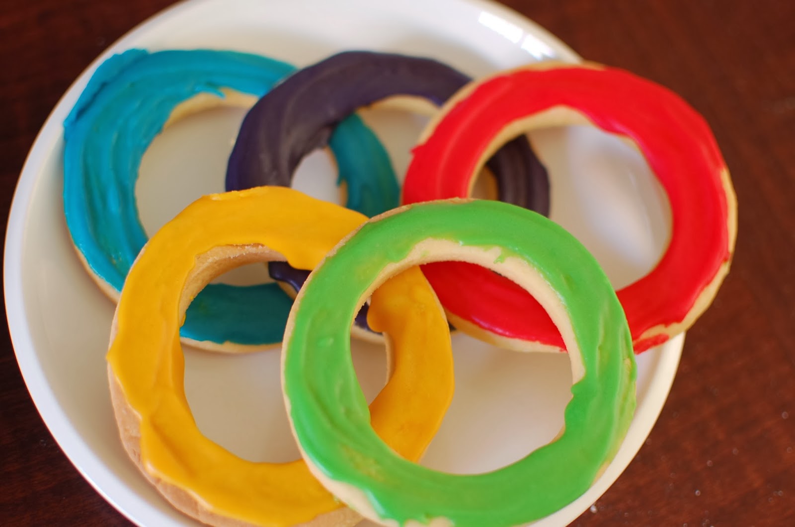 Sunnyside Art House: Winter Olympics Lesson - Part One (Tin Foil Trophies)