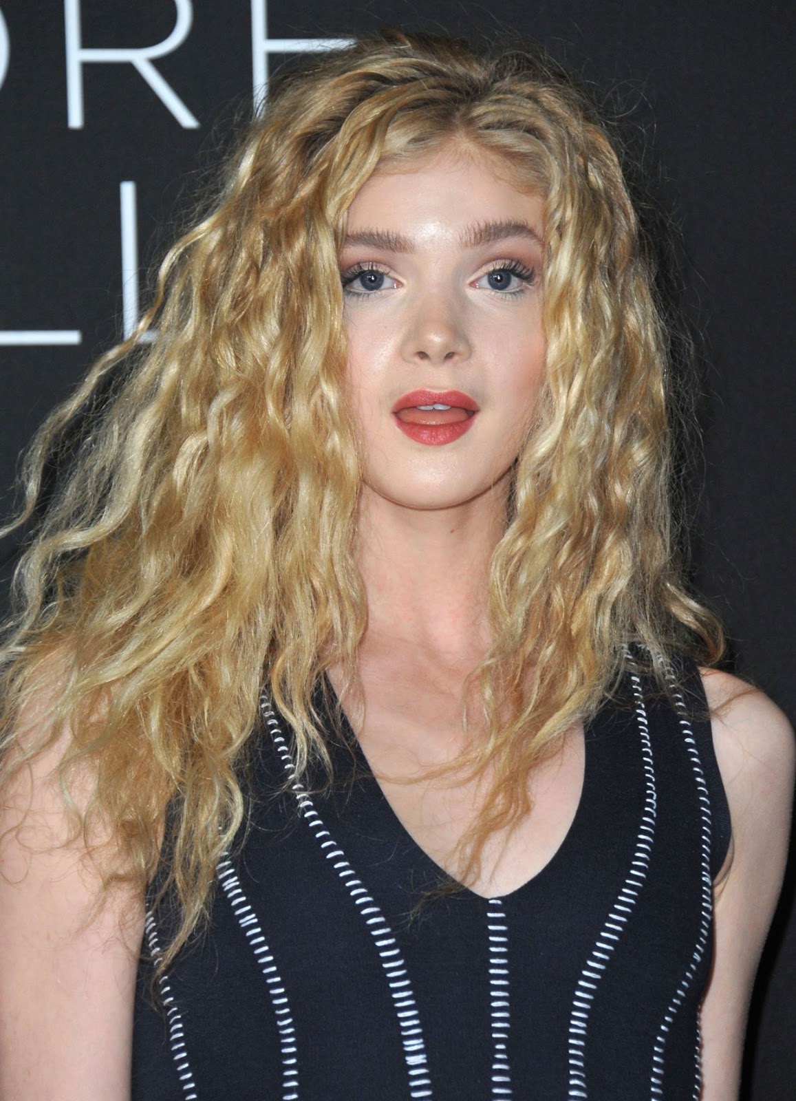 Starlet Arcade: Elena Kampouris