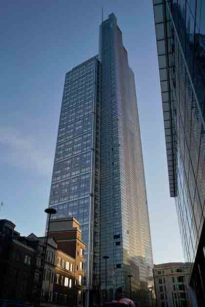 Brutalism and Booze: Stumpy