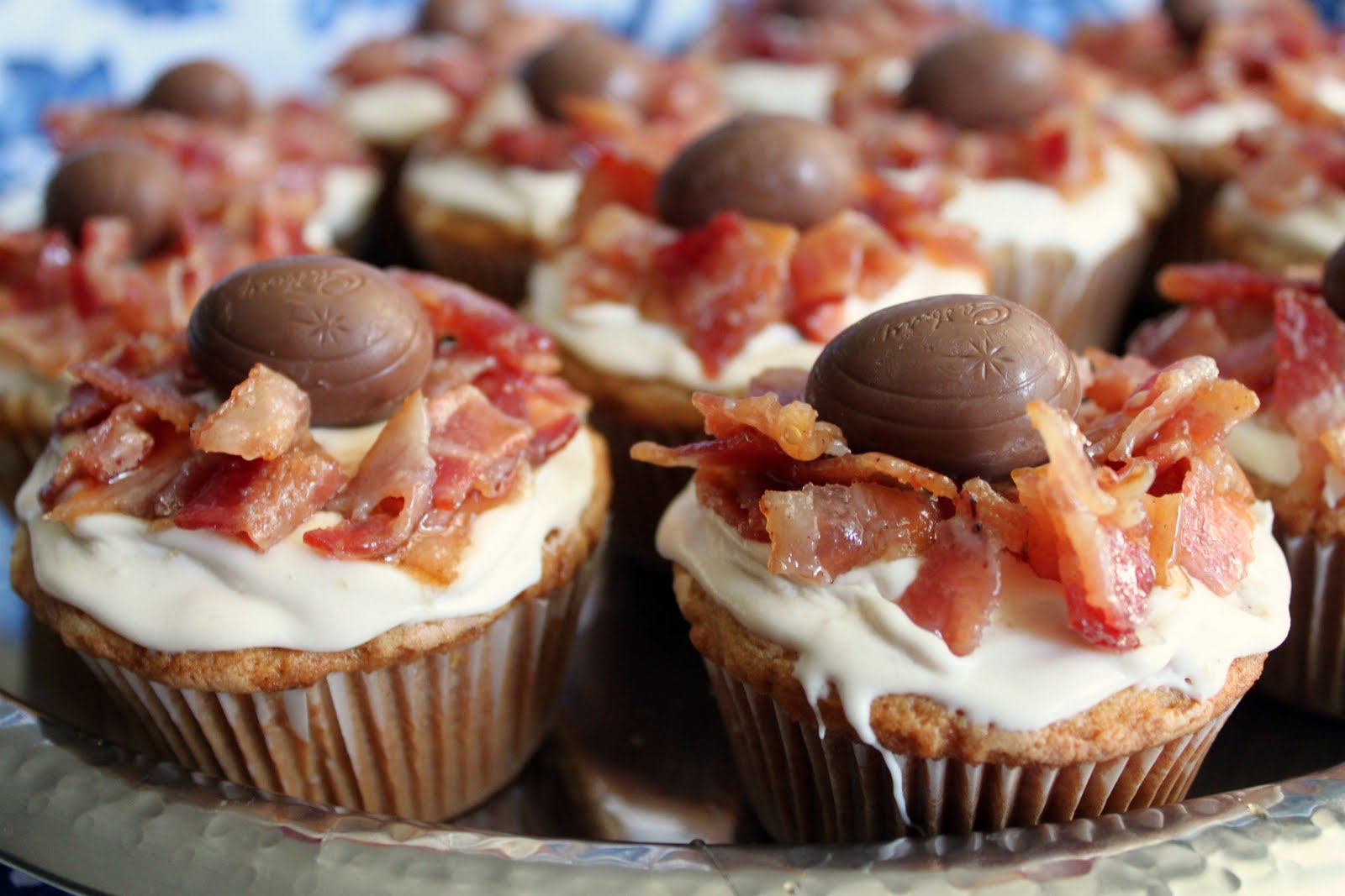 Clutzy Cooking Bacon Egg Cupcakes Newness clutzy-cooking-bacon-egg-cupcakes-newness