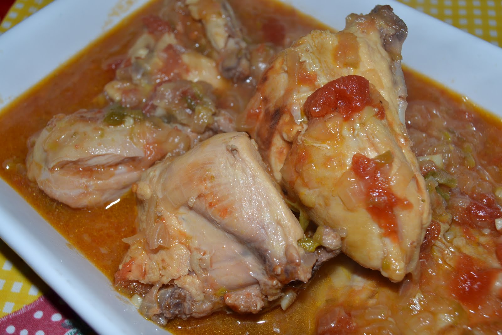 O que há pró jantar?: Frango estufado com pimento