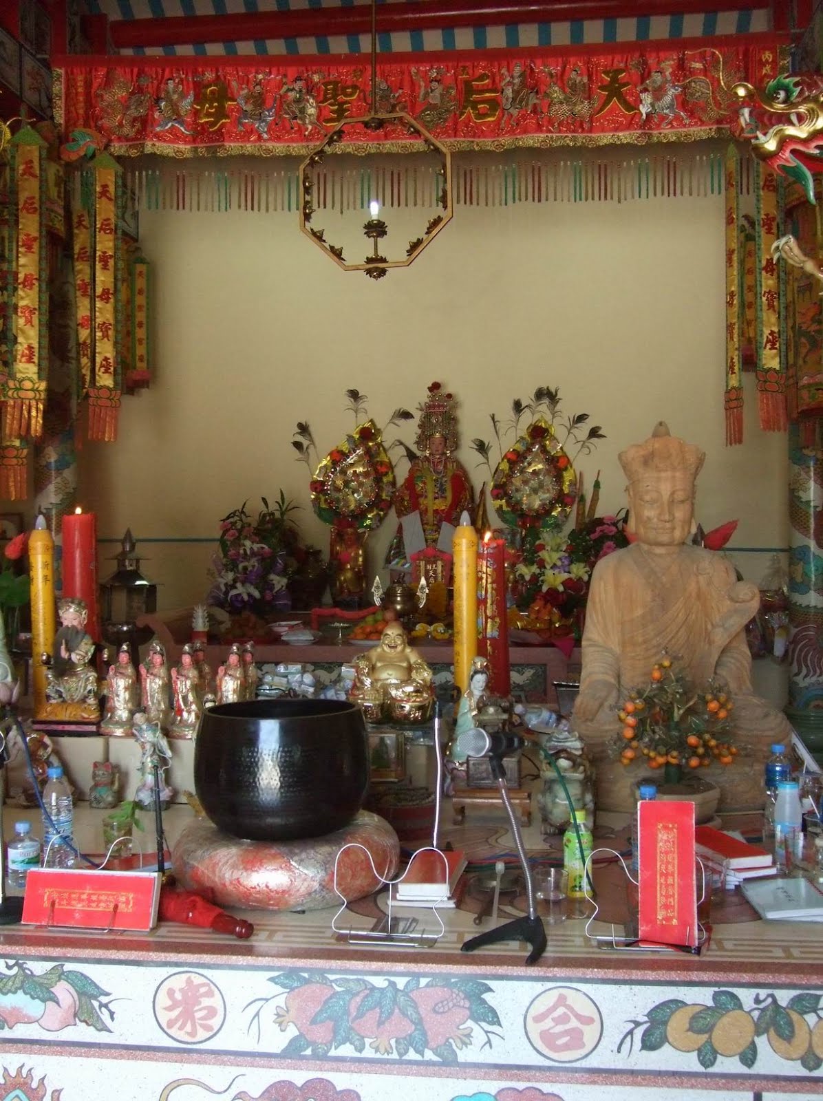 Wayne's Dhamma Blog 水月佛法博客: Wat LP Opasi in Bangkok
