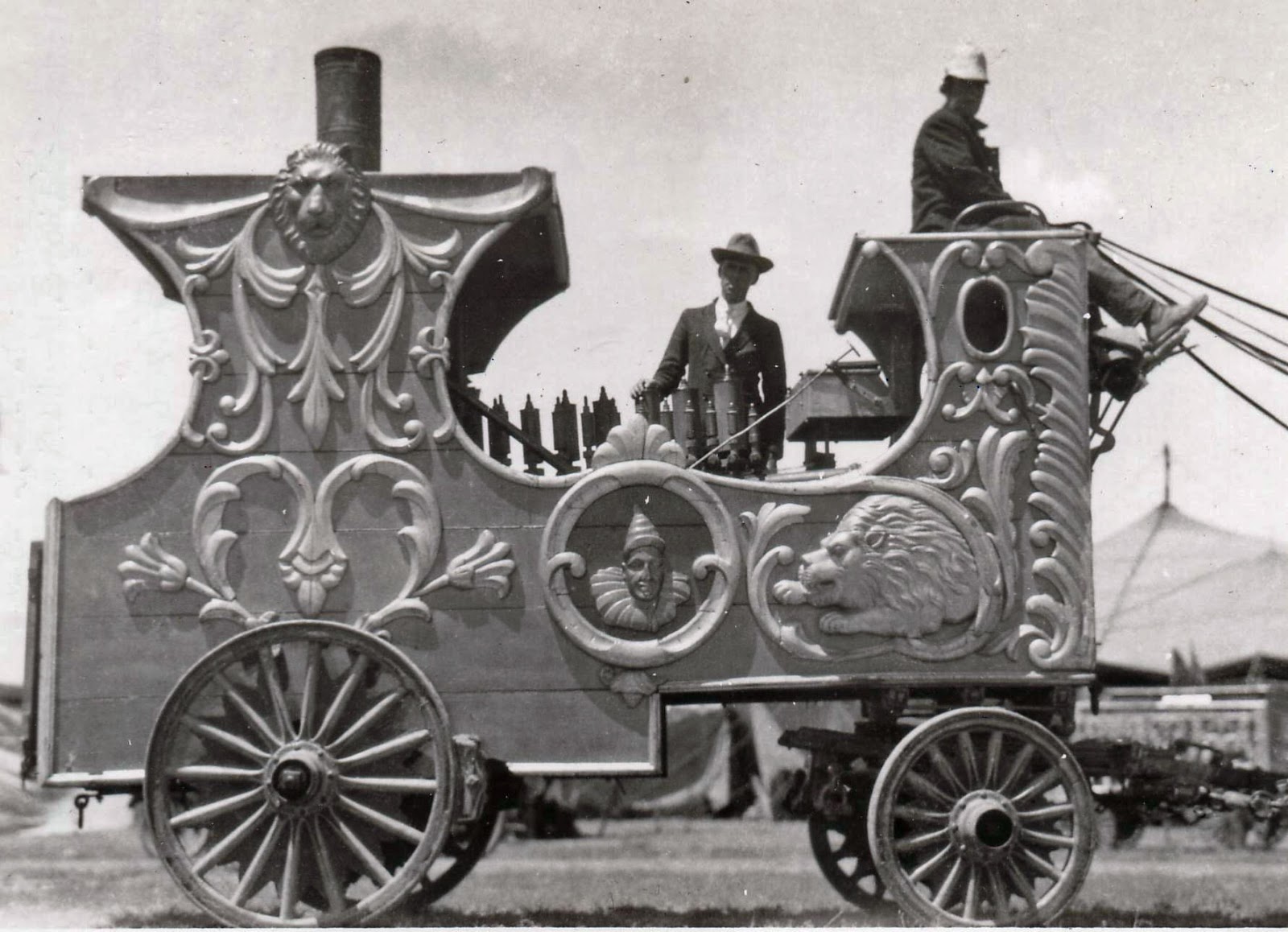 Buckles Blog: Parade Wagons #6