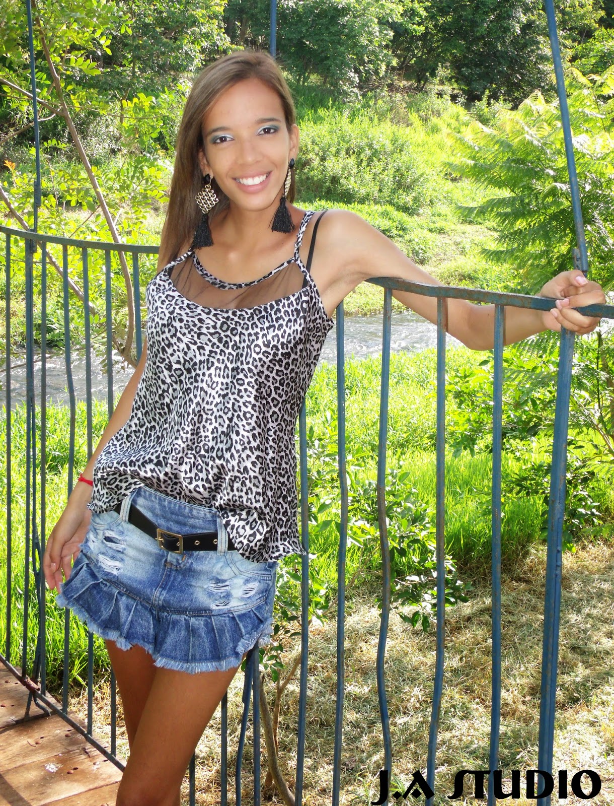 Book: Jessica Morais . j.a studio 016 99165 8196 ~ Farra Certa