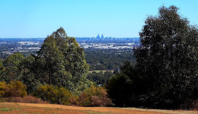Perth Daily Photo : View from the Darling Scarp..
