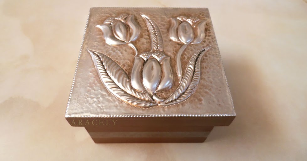 Caja repujada en aluminio, un recuerdo | Aracelyasmine - Repujado en ...