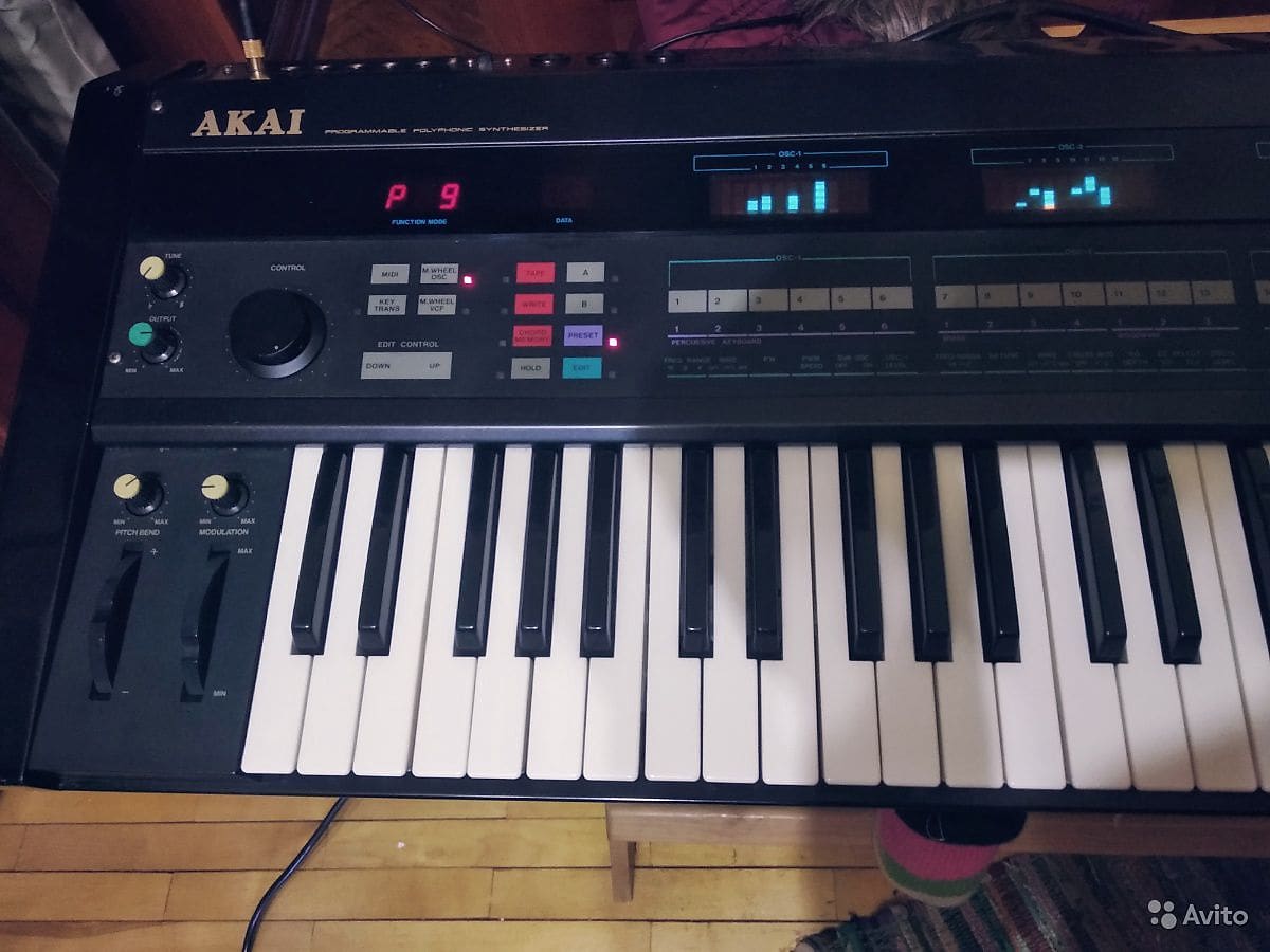 MATRIXSYNTH: Akai AX80 Synthesizer - Vintage! 1984