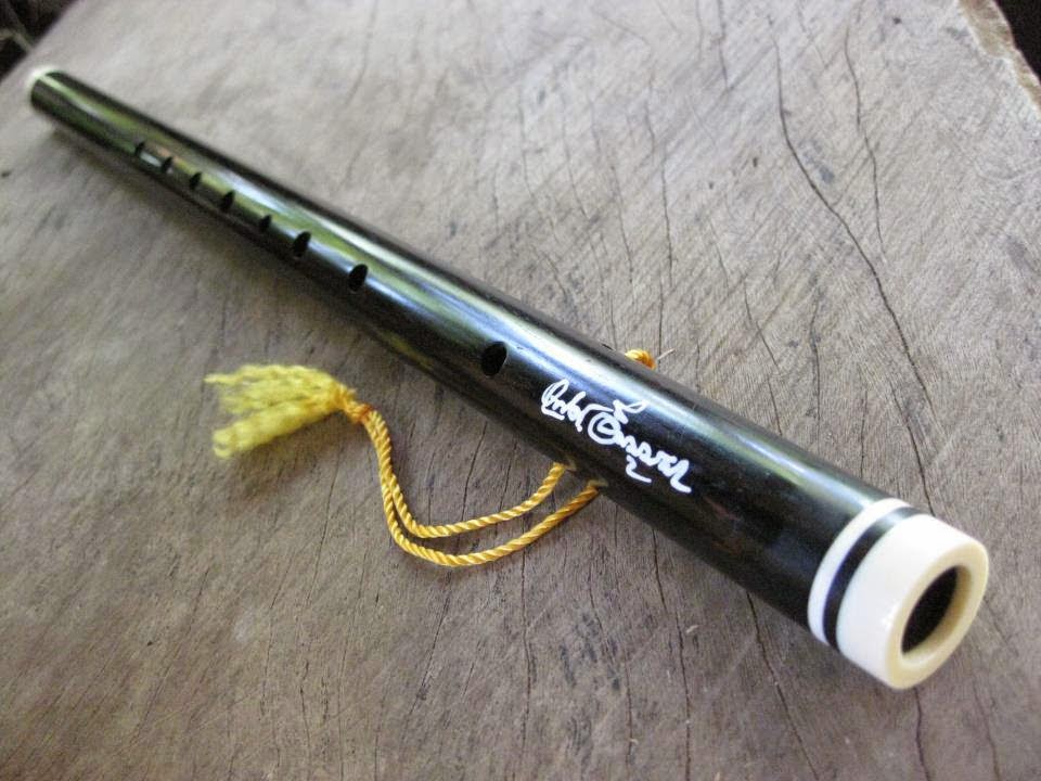 Thai Flute Music ~Khlui Thai: มกราคม 2015