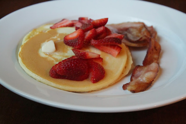 Mary's Food Journal: Ultimate Weekend Pancake Breakfast