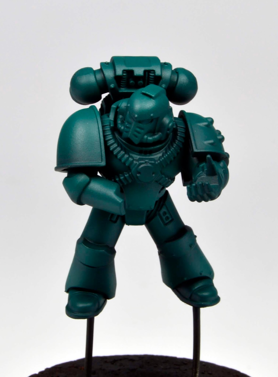 Dorn's Arrow: Sons of Horus - Green Power Armour - Painting Guide