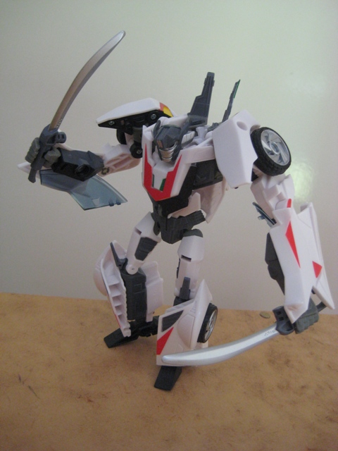 ChCse's blog: Toy Review: Transformers Prime Robots in Disguise Wheeljack
