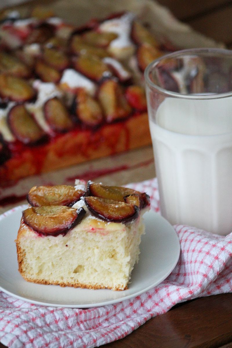 Proste ciasto ze śliwkami | Bajkorada - przepisy dla całej rodziny