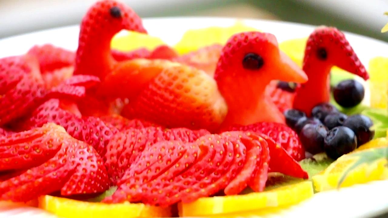 ItalyPaul - Art In Fruit & Vegetable Carving Lessons: Fun Food For Kids ...