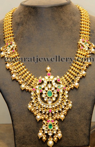 Gold Classy Haram with Trendy Locket - Jewellery Designs