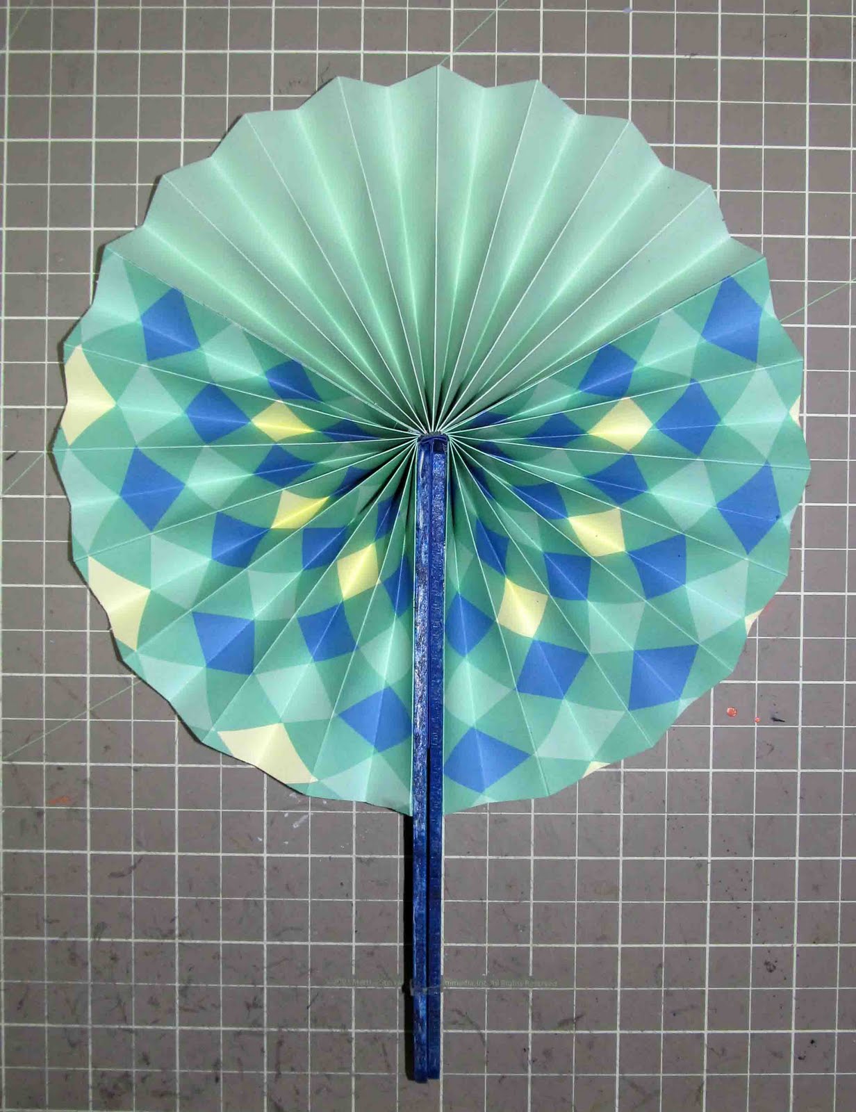 Tinker Planet: Paper Fan Tutorial