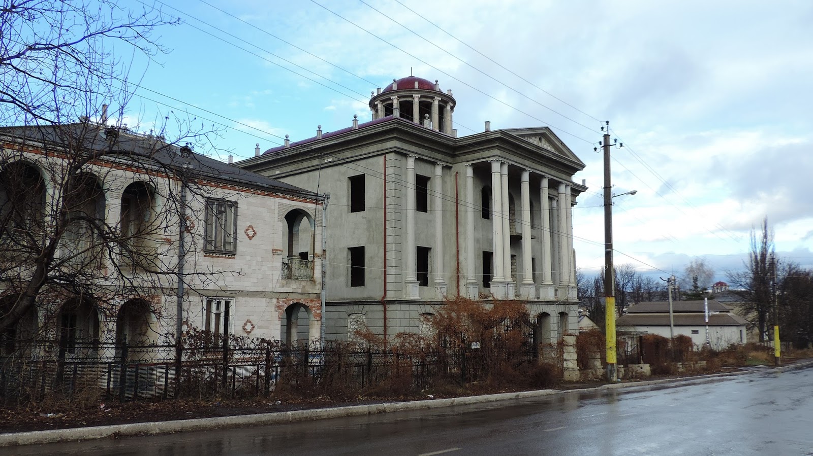 Travel with Kevin and Ruth: Exploring Soroca, Moldova