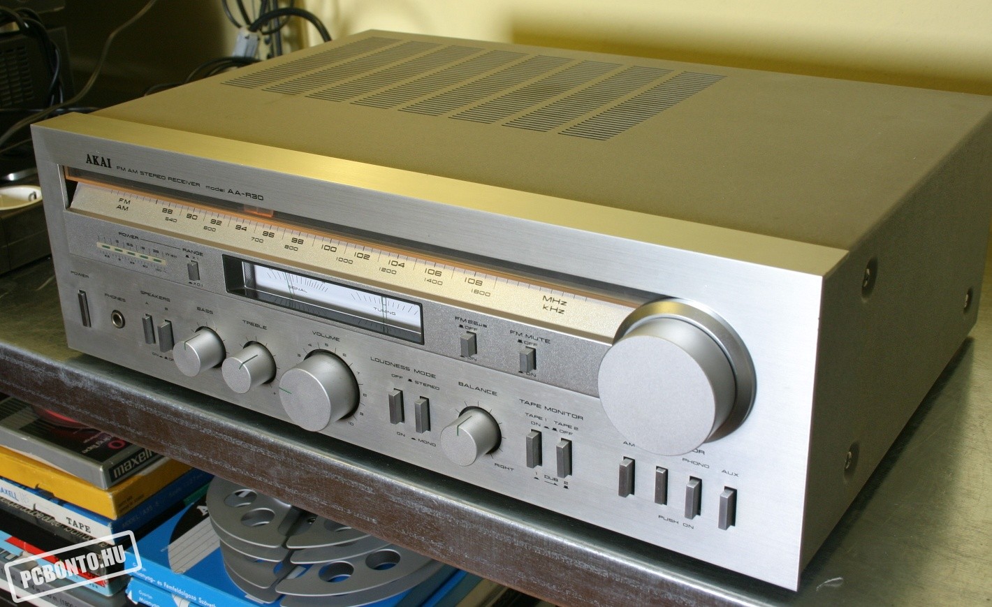 Akai AA-R30 - Analog Stereo Receiver | AudioBaza