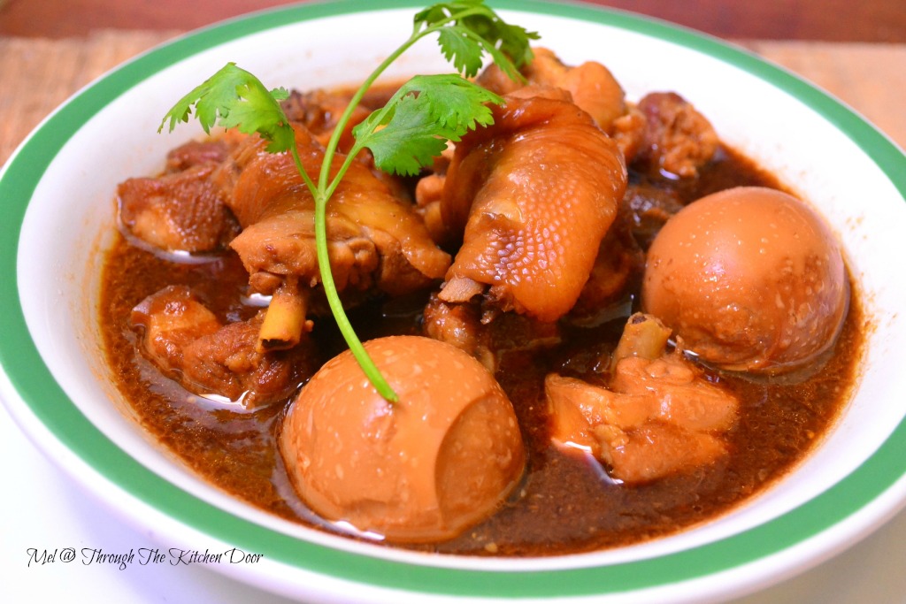 Through The Kitchen Door: Terengganu Braised Chicken ("Kay Hong")