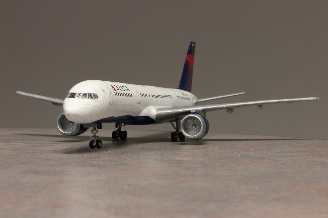 Michigan Exposures: My Boeing 757-200 Model