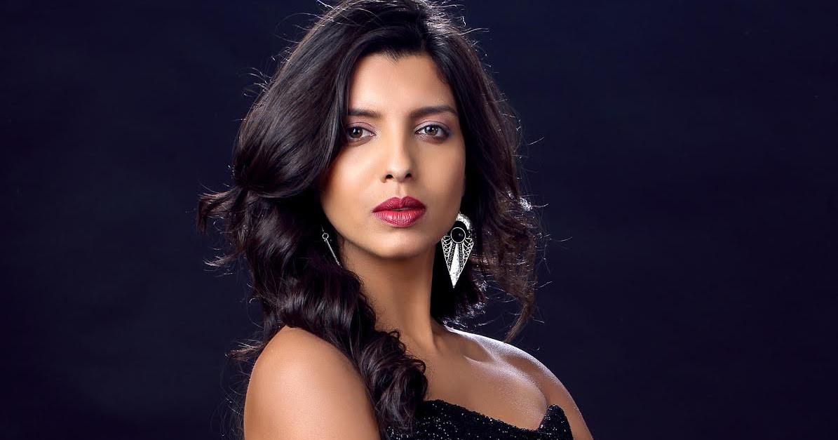 Ihafeatures.com: TV actress Riya Deepsi of Porus serial debuts in Hindi ...