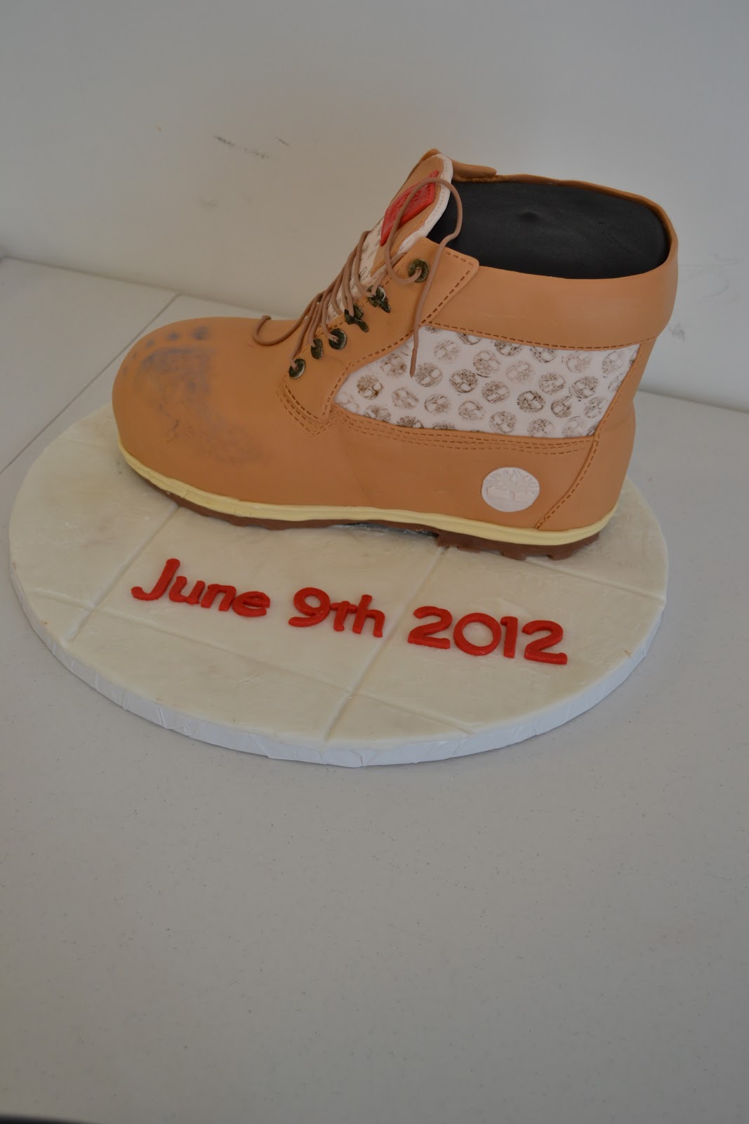 Oh, just put a cupcake in it....: Boot Cake.