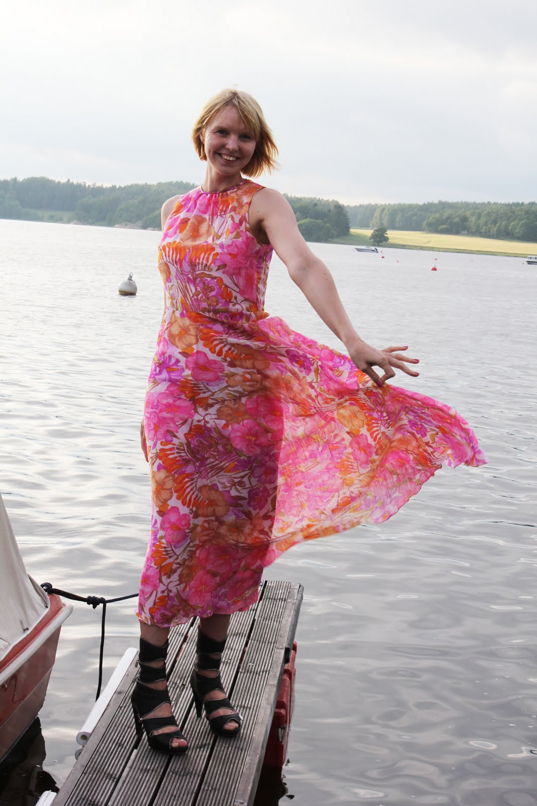 FASHION IN OSLO: Windy dresses by the sea