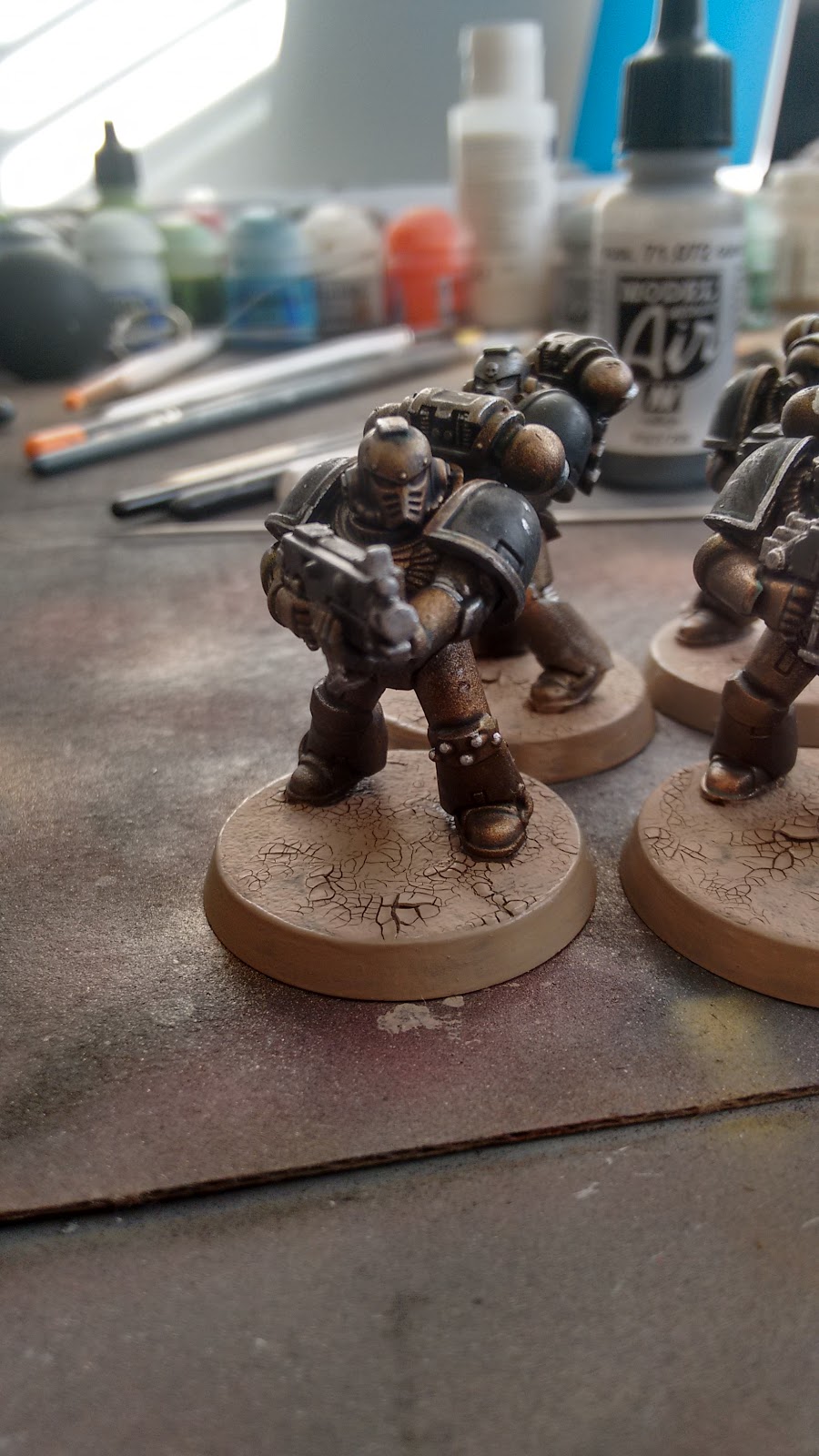 Space Marine Minotaur Chapter Painting Project : GRIM DARK REALMS