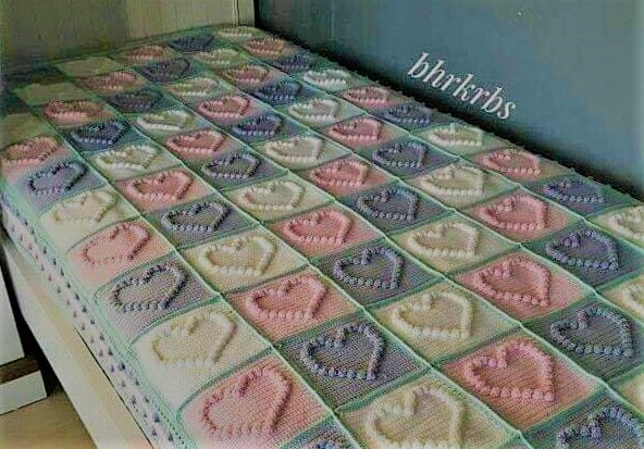 How to crochet a square with heart bobble chart - CROCHET WORKS