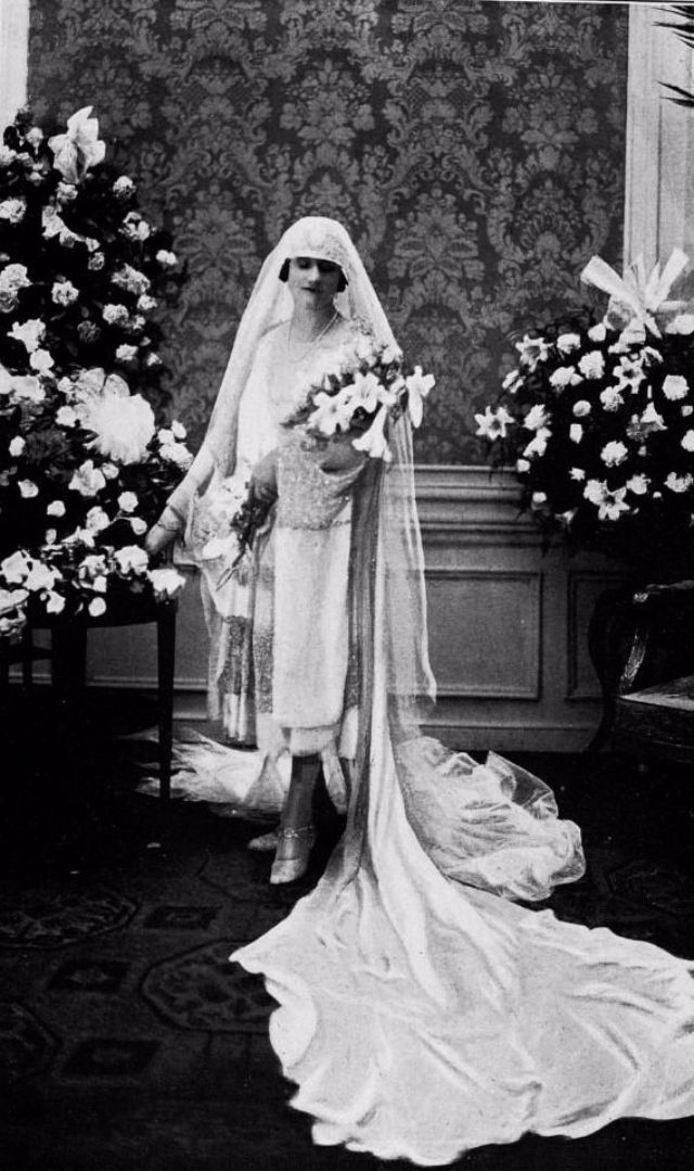 60 Beautiful Wedding Dresses You Could See in the 1920s ~ Vintage Everyday