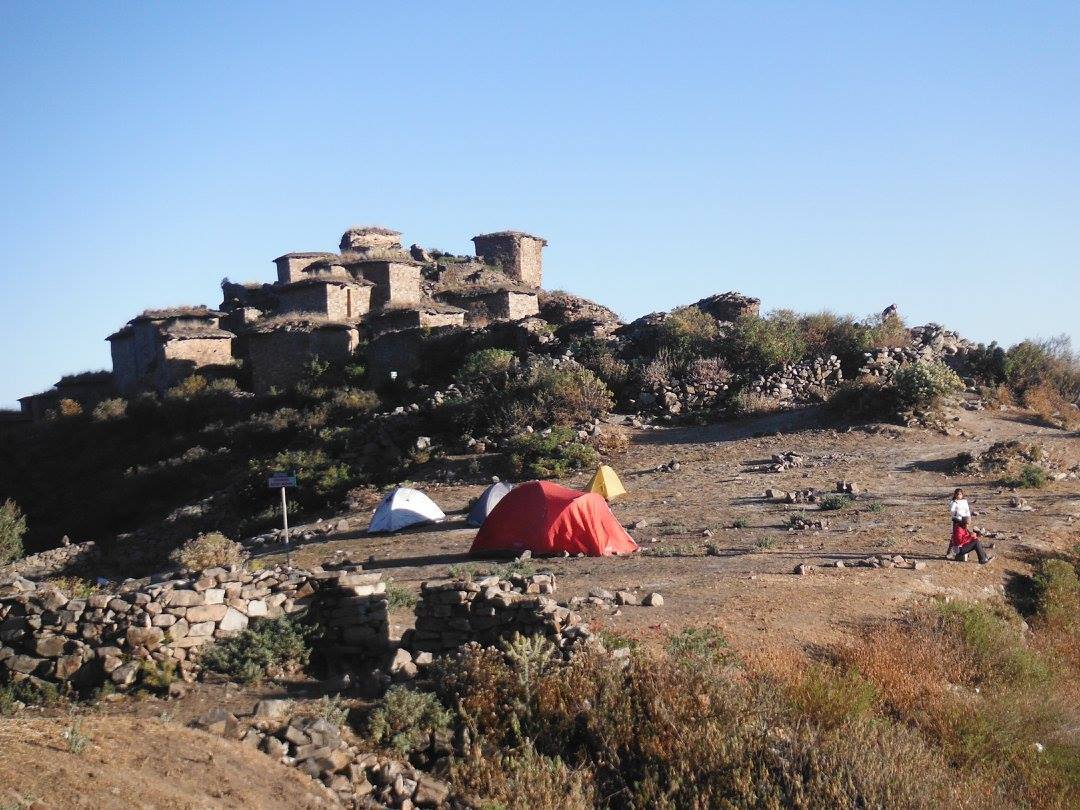 Carpa roja Avntura Nomada