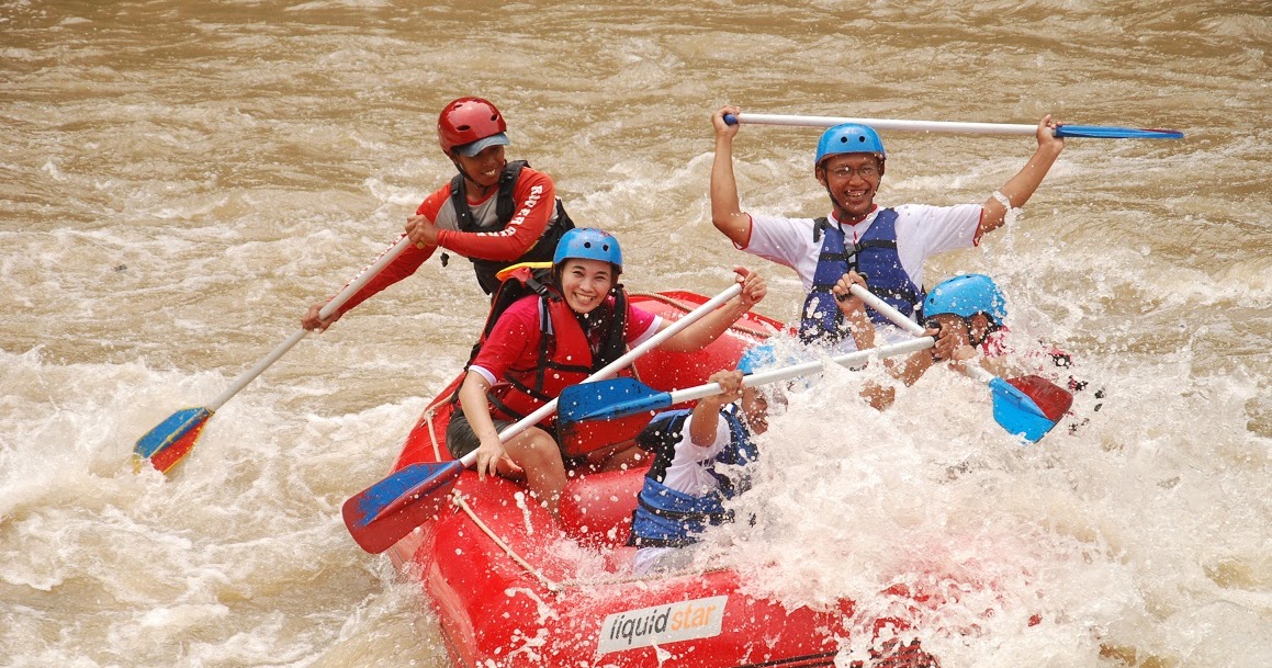 Rafting Progo Hulu ~ Arung Jeram Magelang Jogja, Paket Rafting Sungai ...