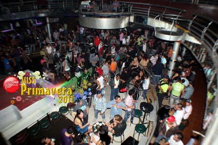 TRAVITAS PERU : Discoteca Kapital Megadisco, Lunes de Ambiente.