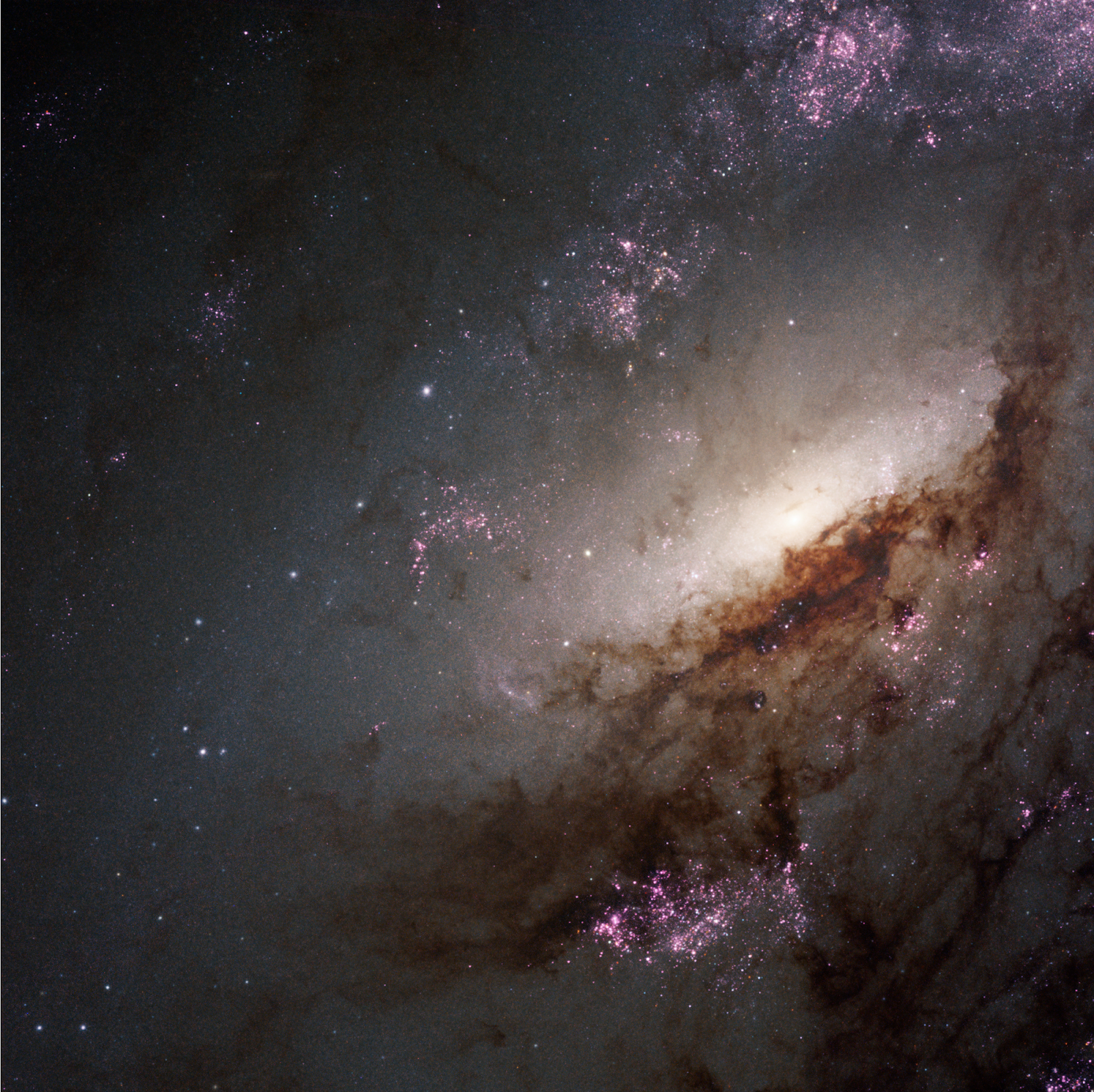 Friends of NASA: Spiral Galaxy Messier 106 | Hubble
