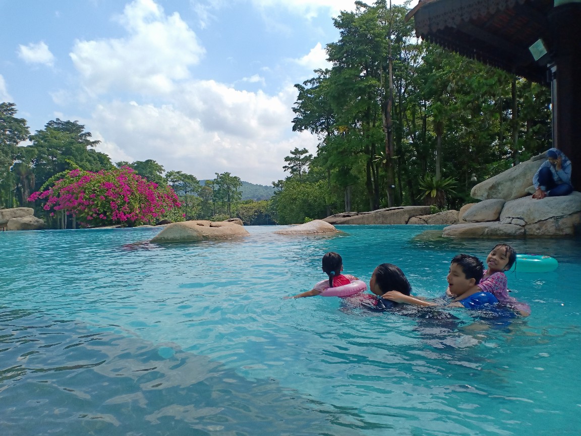 Review Pulai Spring Resort Johor Bahru - Cerita Ceriti Ceritu Mamapipie